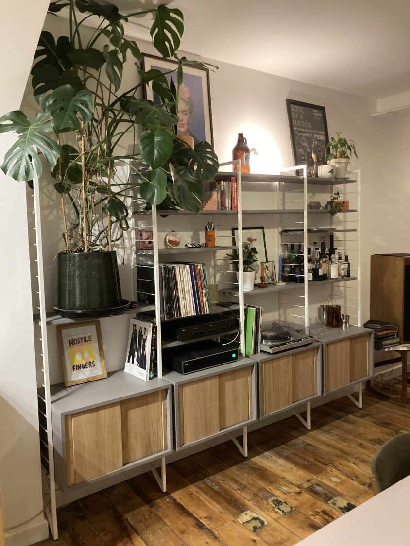 Jigsaw Shelves - Stoop